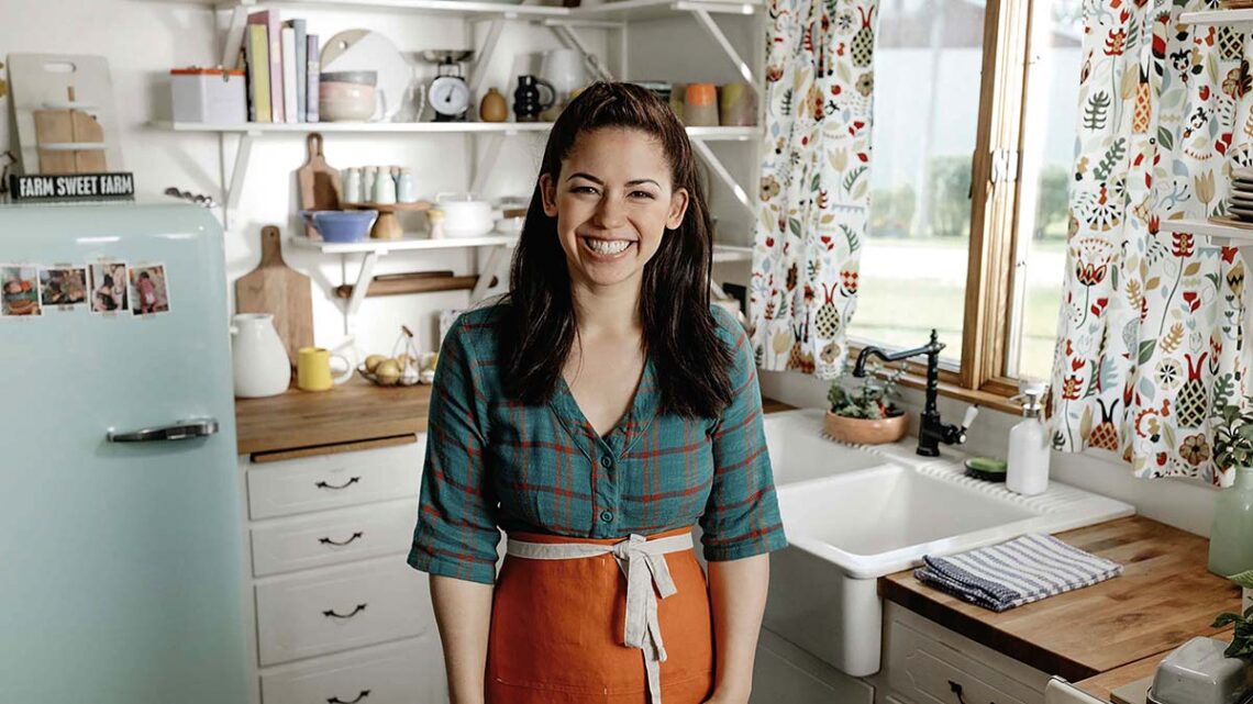 ‘Girl Meets Farm’ Molly Yeh Opens New Restaurant ‘Bernies’ in East ...